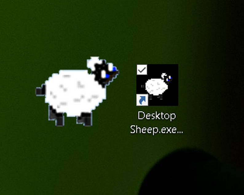 Desktop Sheep by SilverVariable