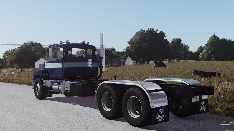 FS22 1985 Mack RS700/Super-Liner AR Frame by E55 Modding