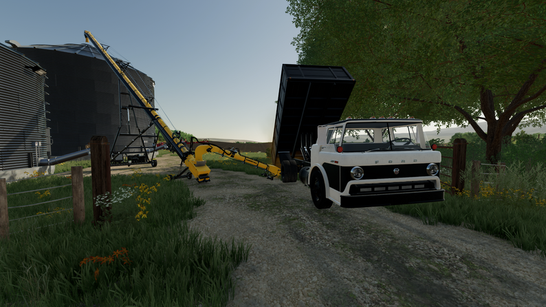 Ford C800 Grain Truck FS22 by Borrowed Parts Modding