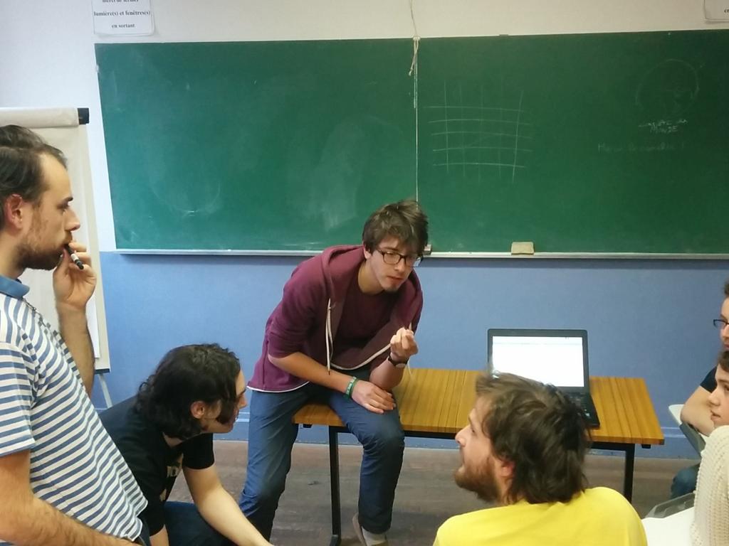 Scientific game jam ╘[ ﹃ ]╕popularize a Ph.D, mettez la science en jeu ...