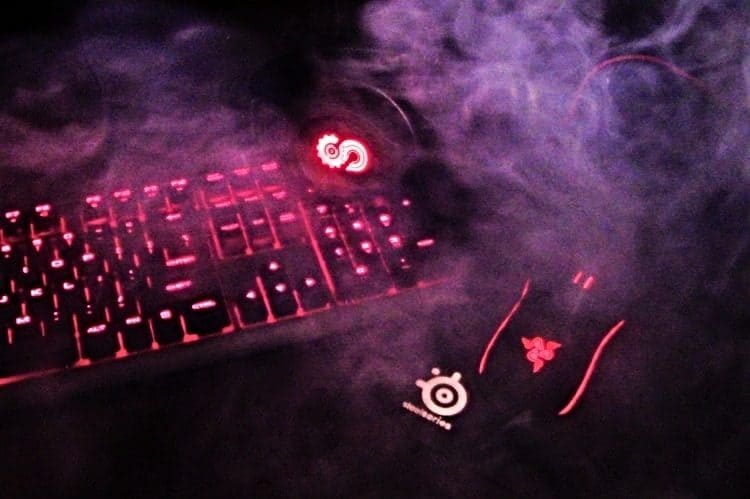 Why gaming is not better than smoking( in some cases) - itch.io