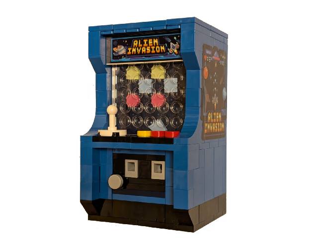 Lego Arcade Cabinet by RustyRocket