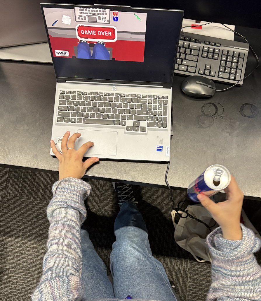 GOTTA MOVE! by ssuggy