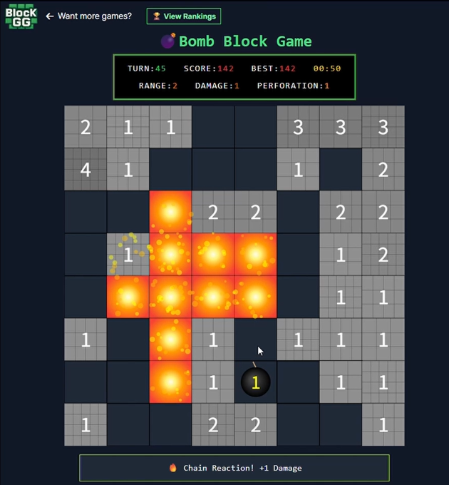 I combined Bomberman and Vampire Survivors into a web game. - itch.io